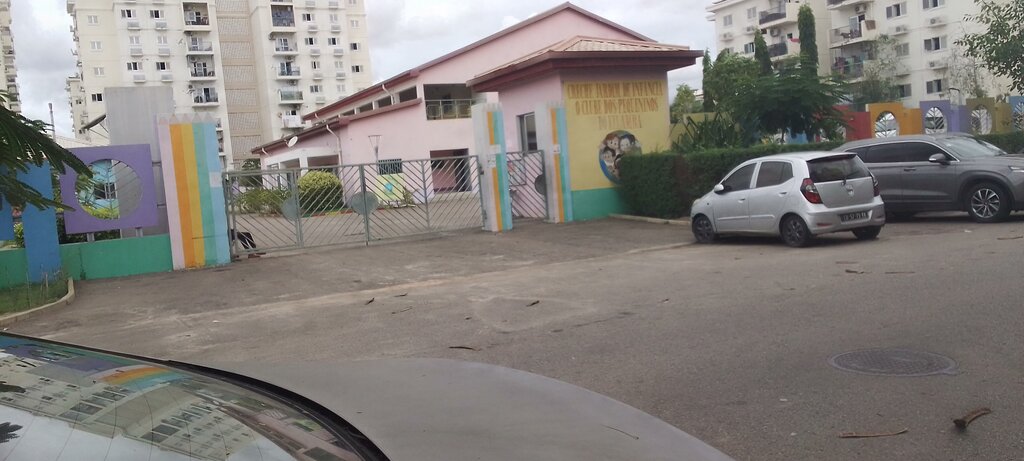 Anaokulları Creche Bloco H, Loanda, foto
