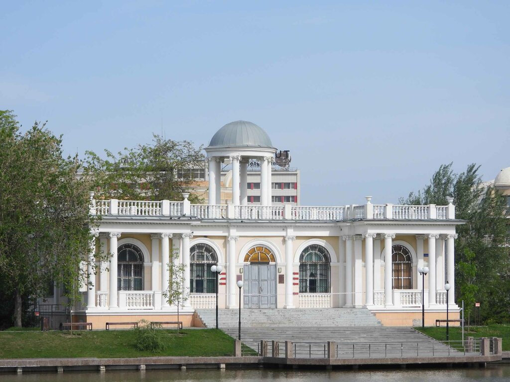 Turistik yerler Planetarium, Astrahan, foto