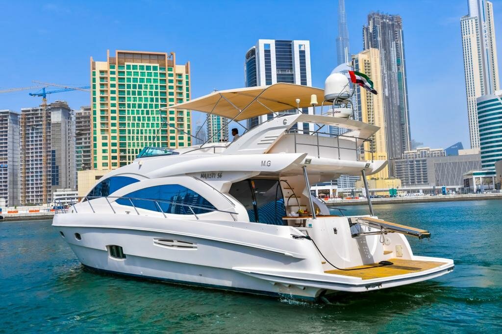 Oto kiralama Tajeer Rent A Car, Dubai, foto