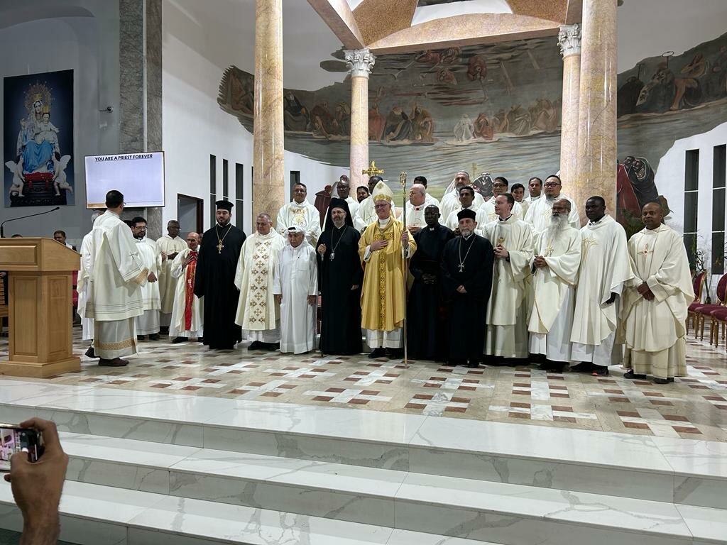 Büyükelçilikler ve konsolosluklar Apostolic Nunciature, Dubai, foto