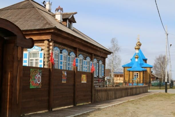 Müzeler ve sanat galerileri Музей-усадьба Купца П. А. Кайдалова, Hantı‑Mansi Özerk Okrugu, foto