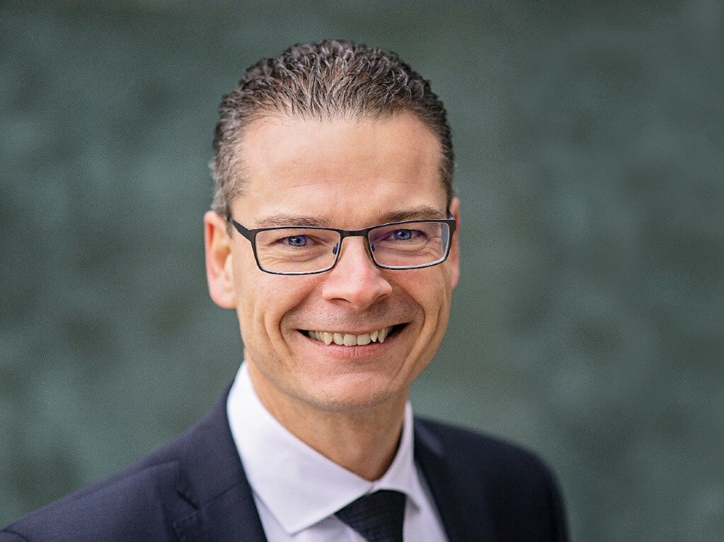 Banka Wüstenrot Bausparkasse: Christian Bauer, Wurzburg, foto