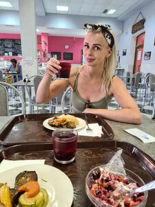 Сели-поели (Autonomous Republic of Abkhazia, Gantiadi Urban Settlement, Oktyabrskaya ulitsa), fast food  Gagra Bölgesi'nden
