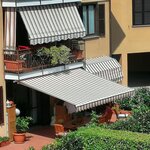 Comparoni Mauro Produzione Serramenti (Lombardy, Varese, Via Giordani Giulio), kapılar  Lombardiya'dan