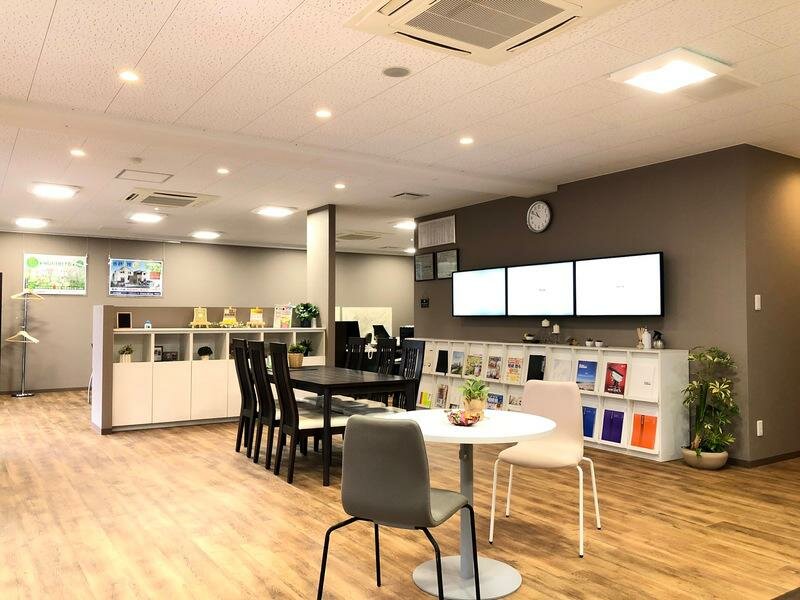 Arazi dizisi 山万マイホームセンター成田店, , foto
