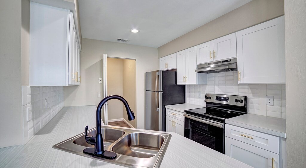 Emlak ofisi The Lennox Apartment Homes, Fort Myers, foto