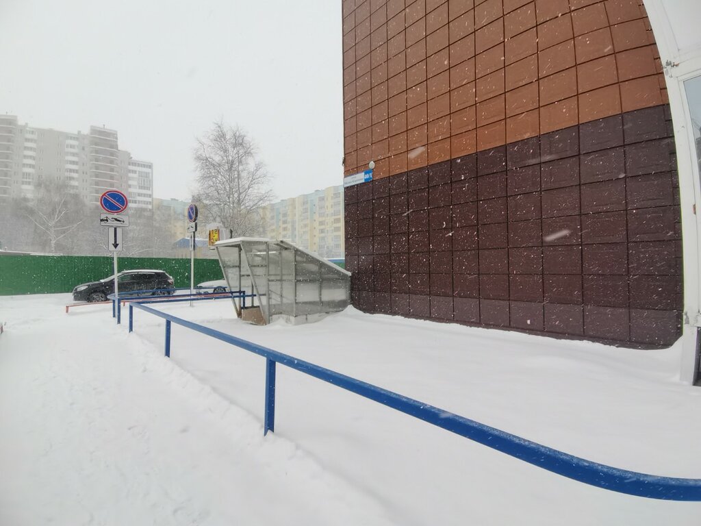 Bira dükkanı Kellers, Surgut, foto