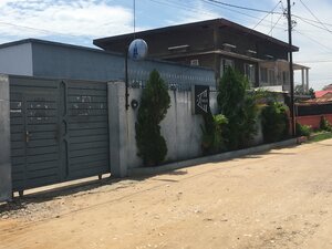 Le Twelve (Brazzaville, Commune de Moungali, Rue Madzia), otel  Brazzaville'den