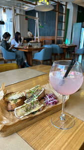 Efir (ulitsa Zhukovskogo No:1, Ulan-Ude), kafe  Ulan‑Ude'den