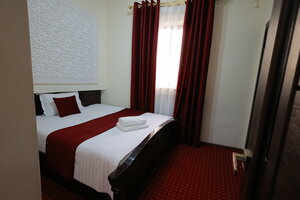 Hafsi Kabir (Eshoni Pir Street No:39), otel  Buhara'dan