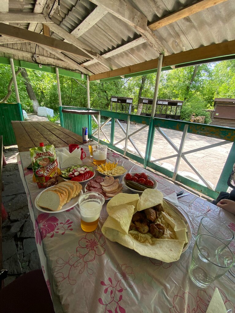 Kafe Пеньки, Gukovo, foto