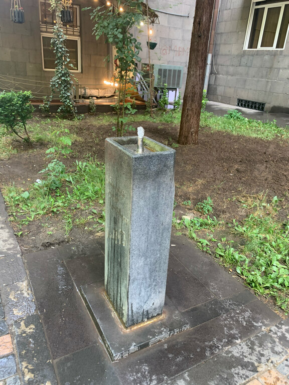 Tulumba tsaytaghpyur, Erivan, foto