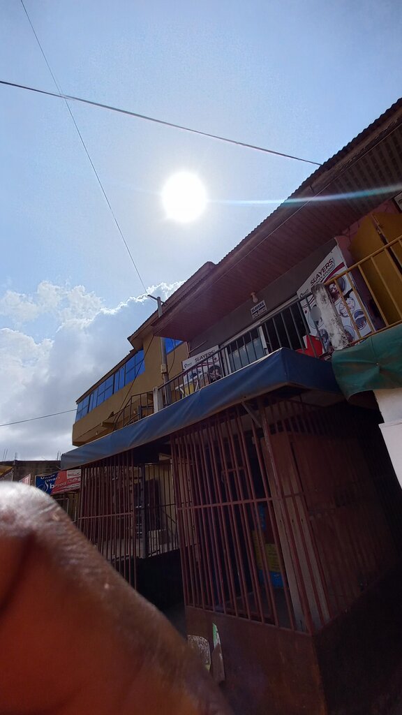 Güzellik salonu Slayers, Dünya, foto