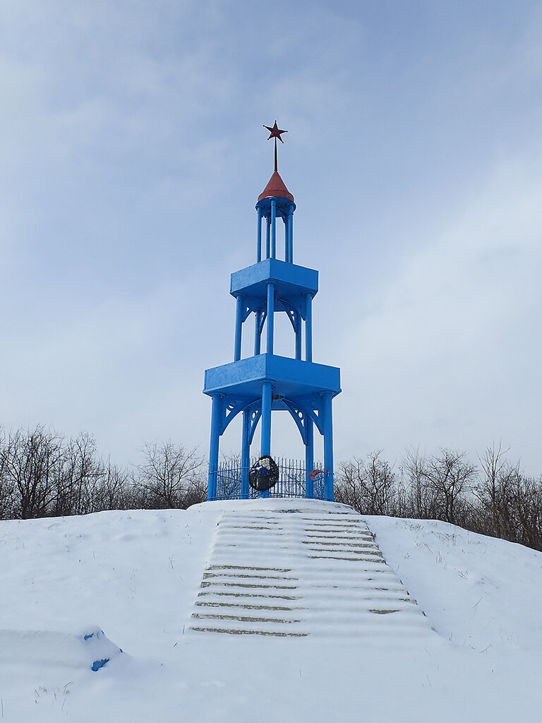 Anıt, heykel Воинам, погибшим в годы Гражданской и Великой Отечественной войн, Krasny Sulin, foto