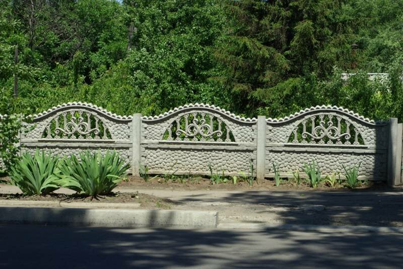 Çitler, parmaklıklar Еврозаборы, Novoçerkassk, foto