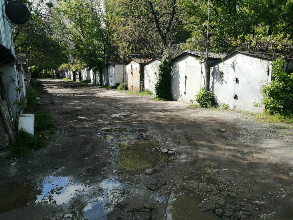 Garajlar Gsk Dolerid, Krasnodar, foto