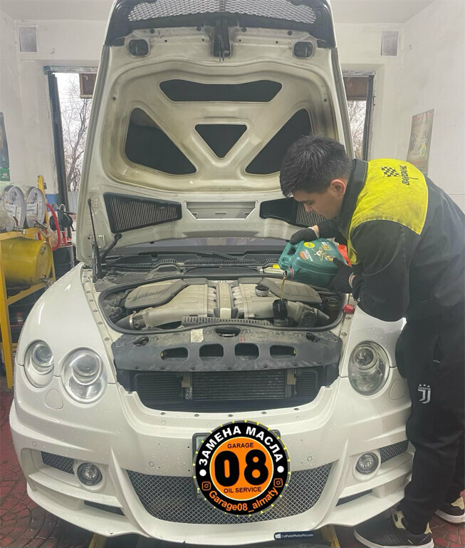 Express yağ değişim noktası Garage 08 oil service, Almatı, foto