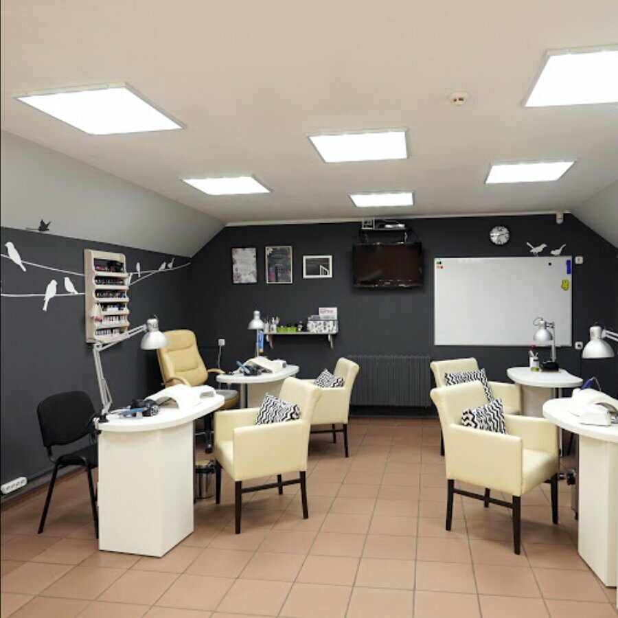 Kuaför meslek eğitimi Two Magpies, Minsk, foto