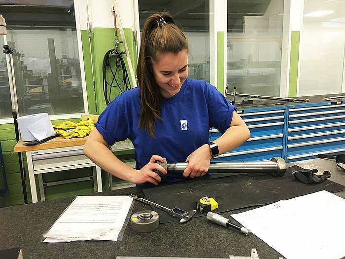 Kompresör ekipmanları firmaları Neuman & Asser Gulf, Dubai, foto