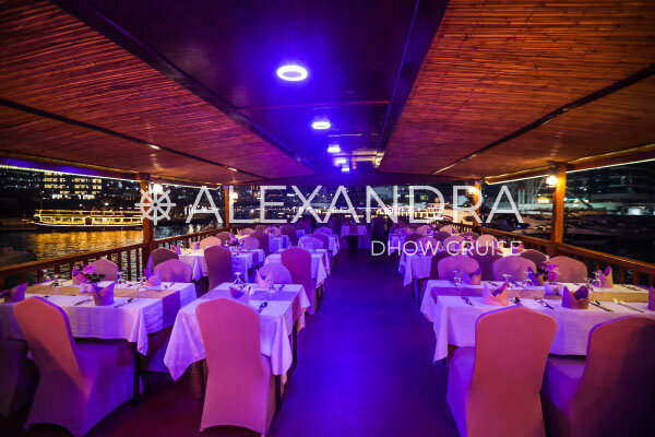 Restoran Alexandra Dhow Cruise, Dubai, foto
