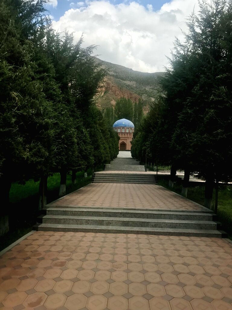 Turistik yerler Ebu Abdullah Rudeki Mezarı, Suğd (Sogd) ili, foto