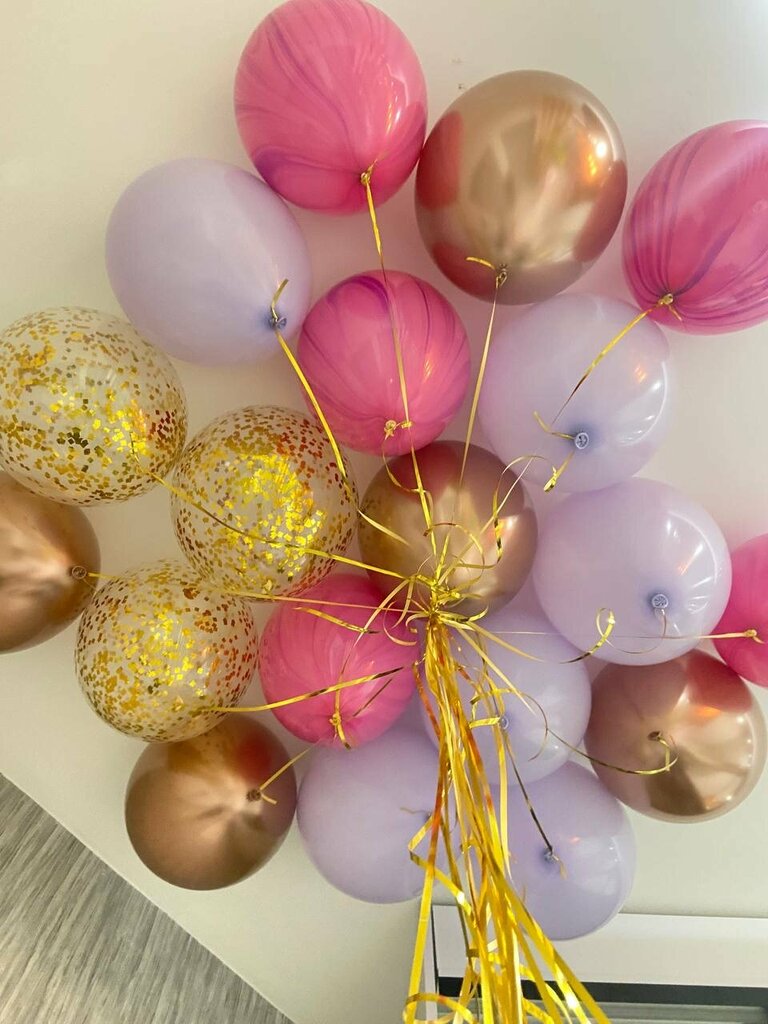 Kutlama ürünleri Balloon, Moskova, foto