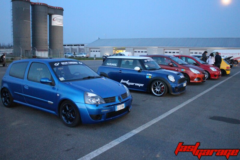 Otomobil servisi Fast Garage, Lombardiya, foto