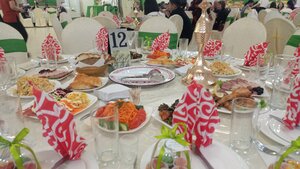 Zhibek Zholy (Áýezov kóshesi No:12), kafe  Yereymentav'dan