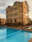 Санрайз (Дачная улица No:11, посёлок городского типа Новофёдоровка), otel  Kırım Cumhuriyeti'nden