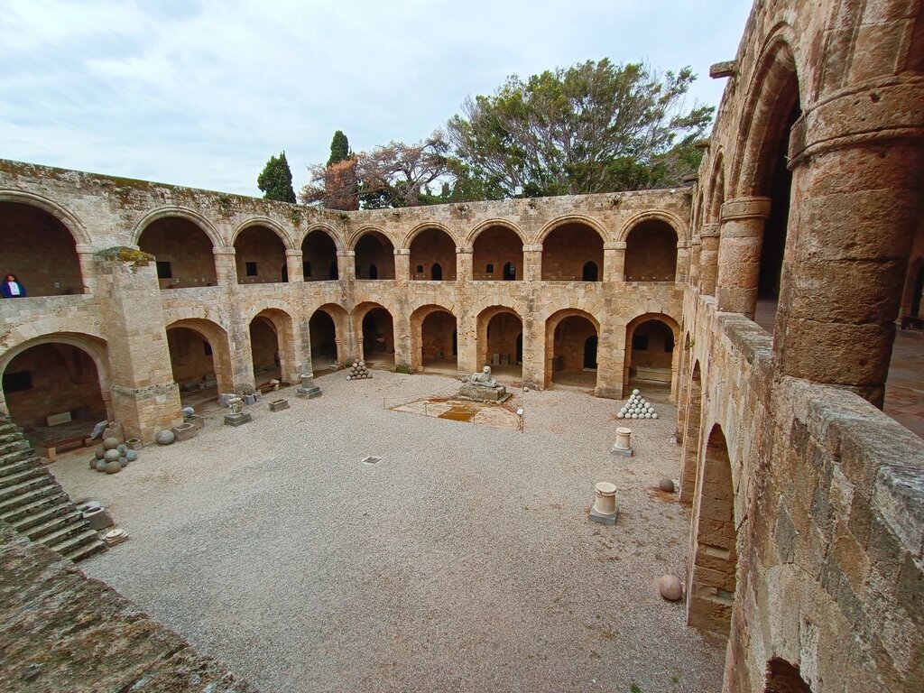 Müzeler ve sanat galerileri госпиталь ордена Госпитальеров, Rodos, foto