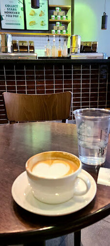 Kahve dükkanları Starbucks Coffee, Londra, foto