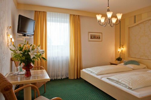 Otel Hotel Mayer, Germering, foto