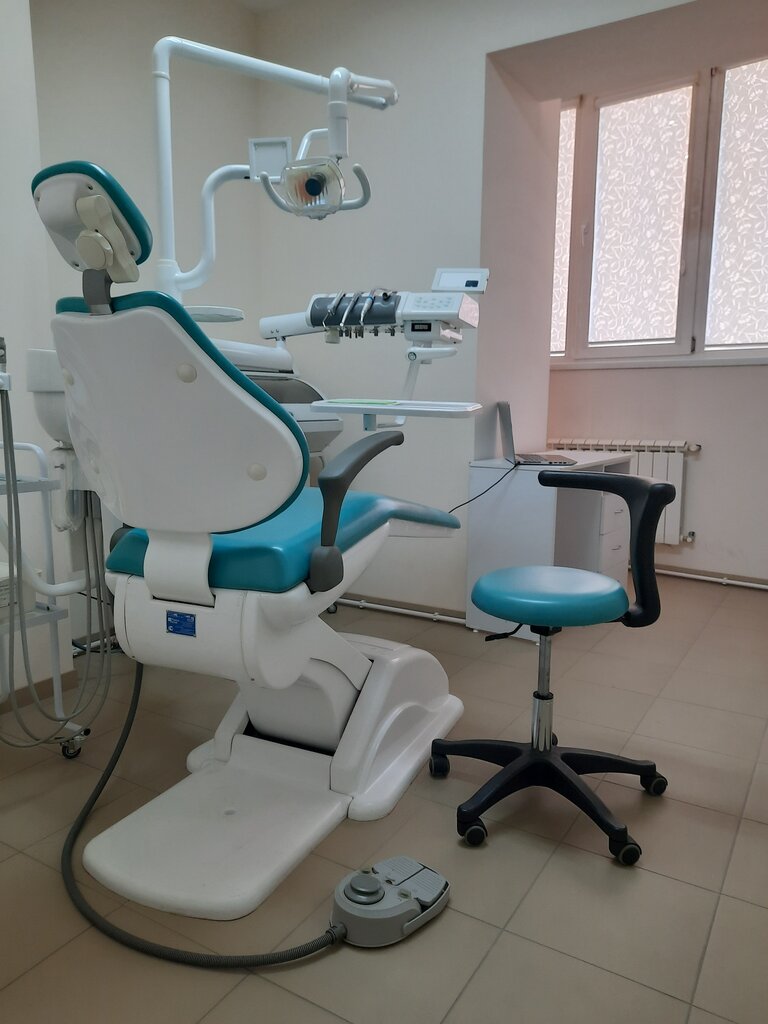 Özel ağız ve diş sağlığı klinikleri ve muayenehaneleri Zhemchuzhina, Stavropol, foto