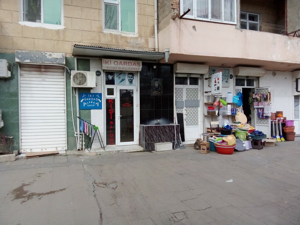 Berberler Iki Qardas, Bakü, foto
