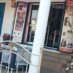 Stylish Wigs & Cosmetics (Ben Quao Mensah Street No:84, Taifa), kozmetik ve parfümeri mağazaları  Gana'dan