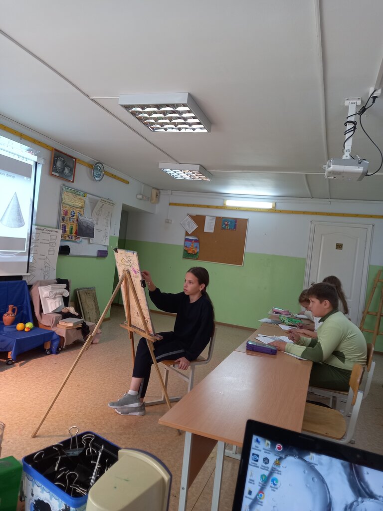 Müzik okulları ve konservatuarlar Детская школа искусств посёлок городского типа Смирных Сахалинской области, Sahalin Bölgesi, foto