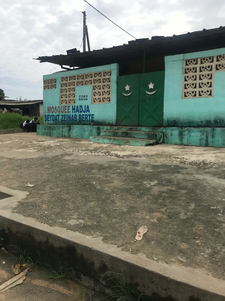 Cami Zeneb Mosque, Abican, foto