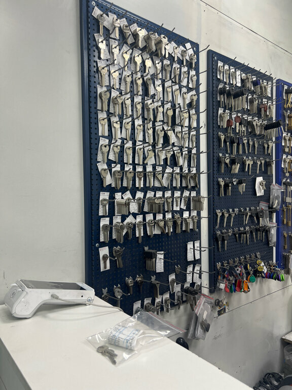 Metal eşya tamircileri Ключи-Заточка, Krasnodar, foto