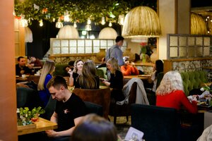 Wanna Puri (Turgeneva Street No:1), restoran  Yekaterinburg'dan