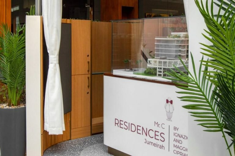 i̇ç mimarlık firmaları Interior Selections Furniture Factory, Dubai, foto