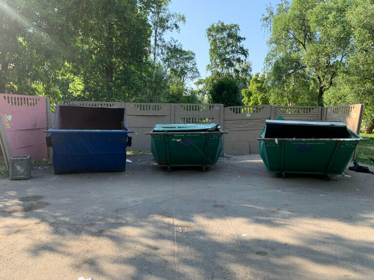 Çöp alanları Trash and garbage disposal area, Saint‑Petersburg, foto