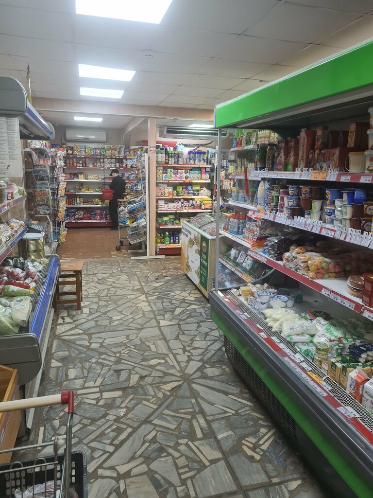 Süpermarket Universam Okraina, Komi, foto