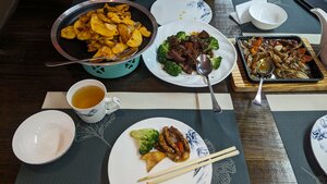 Золотой бамбук (Moskovskaya Street No:4), kafe  Kirov'dan
