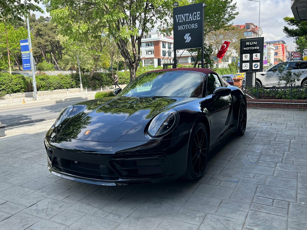 Otomobil satış galerileri Vintage Motors, İstanbul, foto