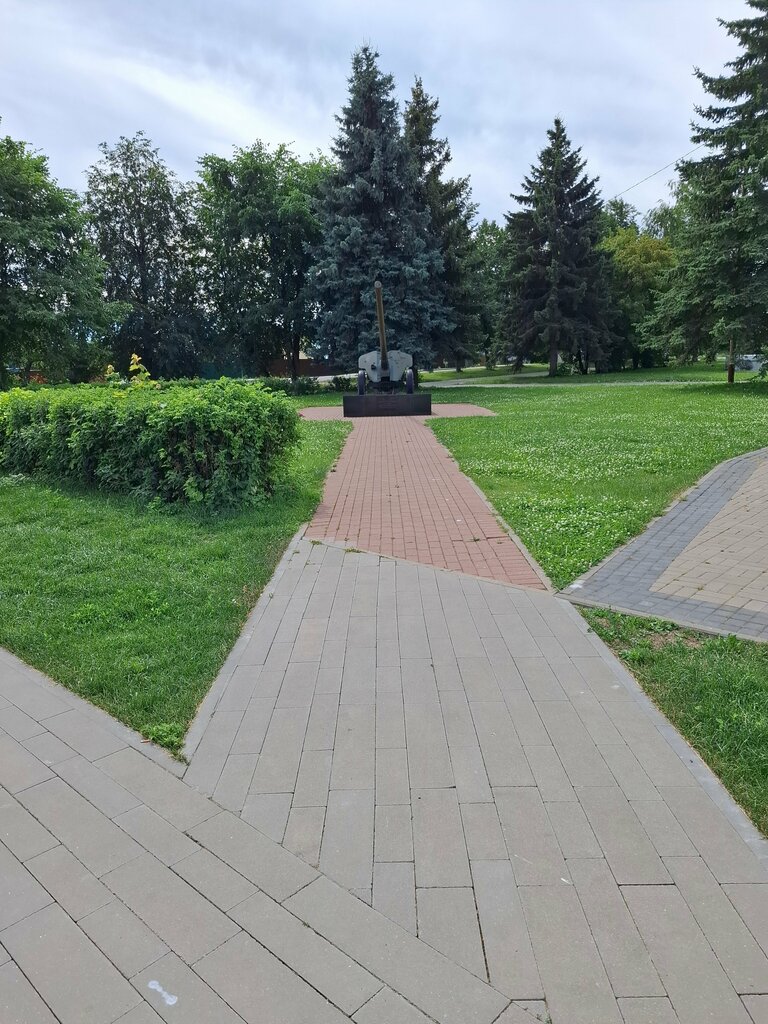 Teknoloji anıtı 100-мм противотанковая пушка Т-12-Н, Tutayev, foto