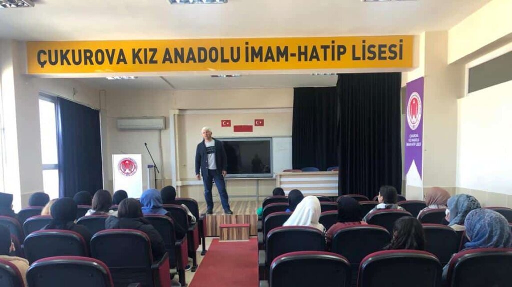 Lise Çukurova Kız Anadolu İmam Hatip Lisesi, Osmaniye, foto