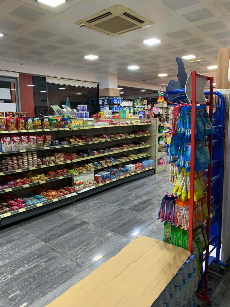 Benzin istasyonu Lukoil - Hilmi Beken, Kemer, foto