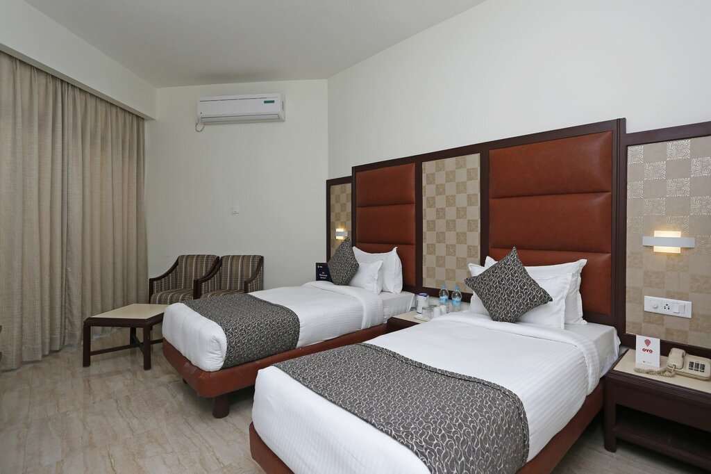 Otel Oyo 8078 The Central Palm, Dehradun, foto