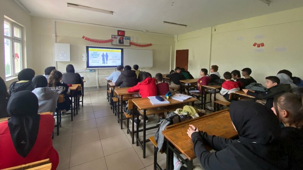 Ortaokul Kumru Şehit Neşe Eryetim İmam Hatip Ortaokulu, Kumru, foto