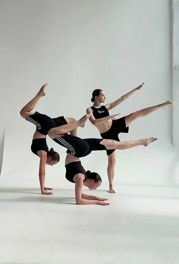 Dans okulları Метаморфозы, Kaliningrad, foto